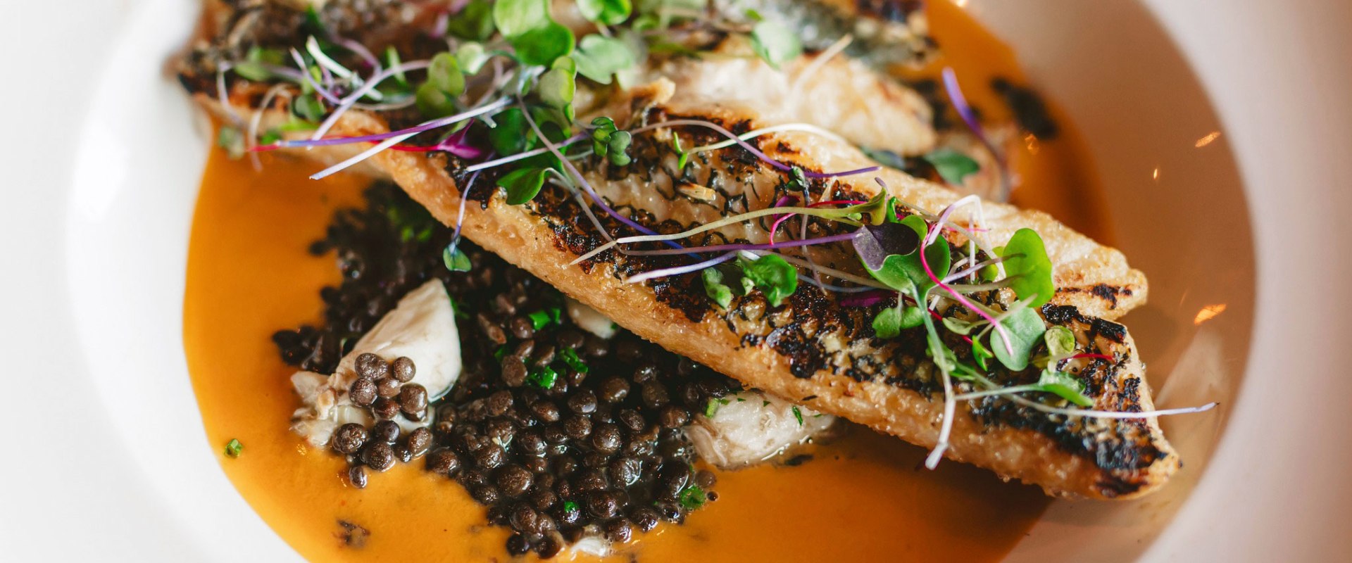 The Ultimate Guide to Dressing for Seafood Restaurants in Gulfport, MS